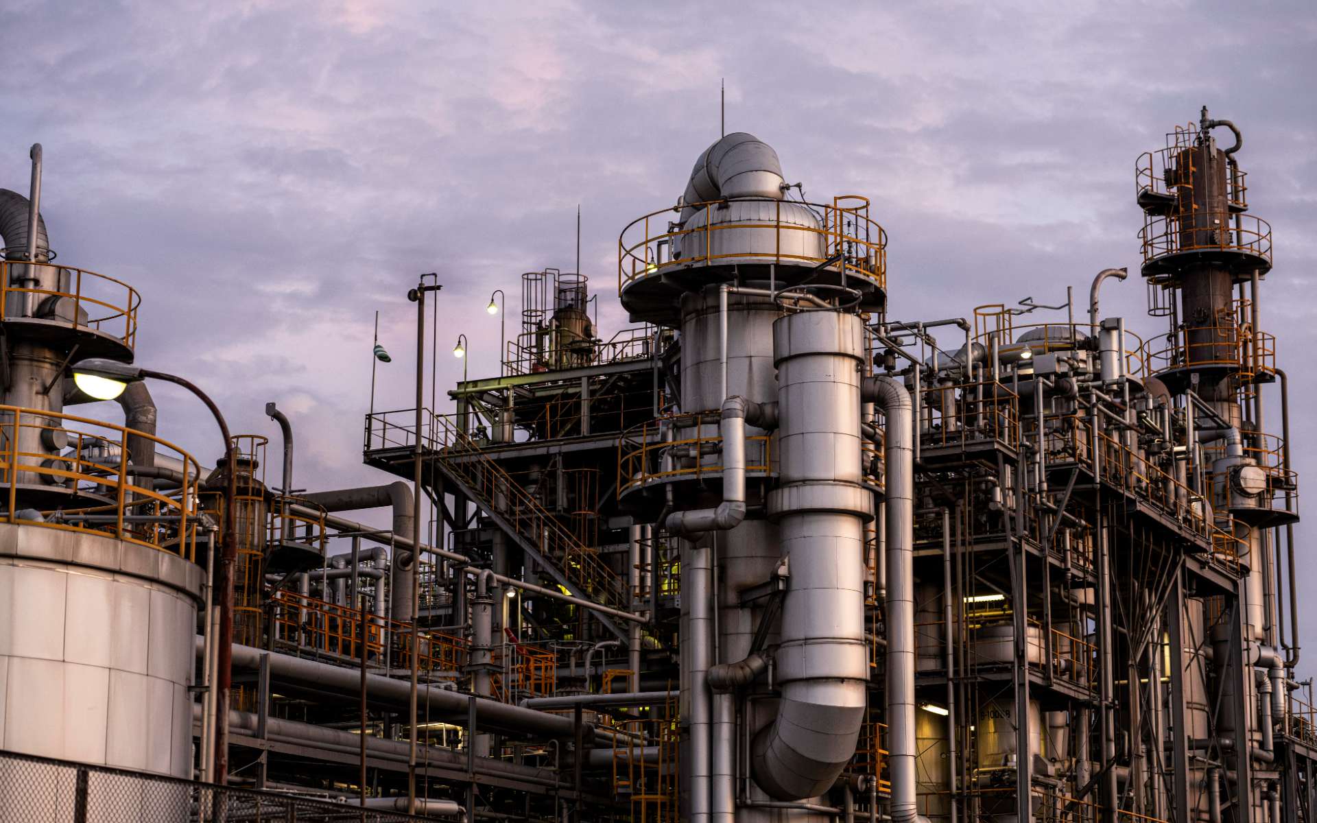 Dangote Refinery Expands Crude Storage